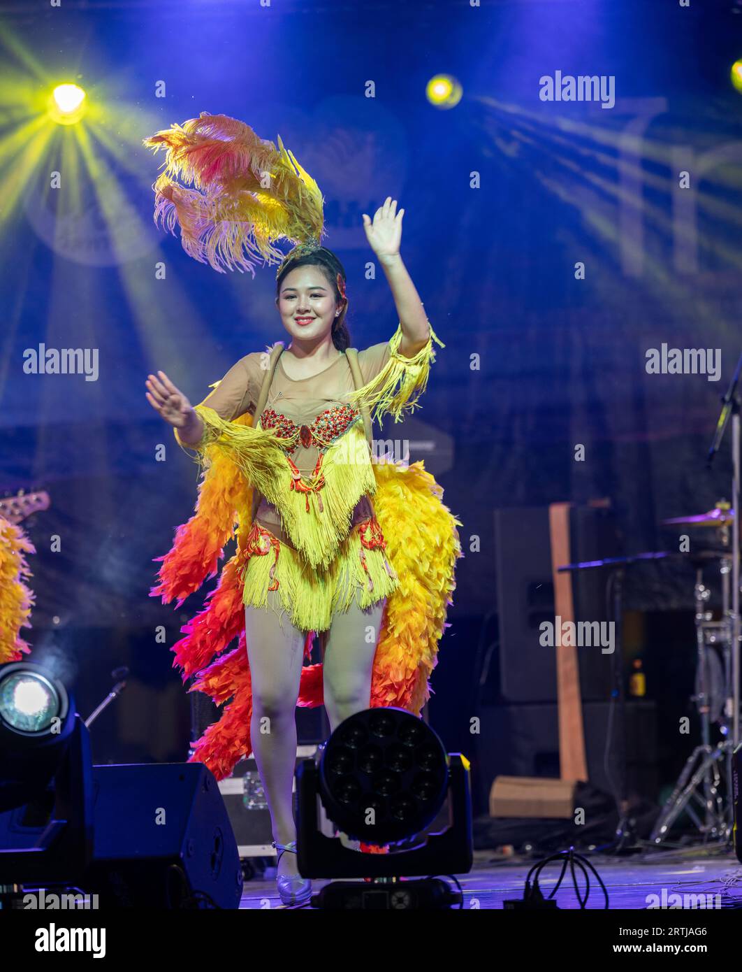 Thai Singers and Dancers on stage in Thailand Stock Photo - Alamy