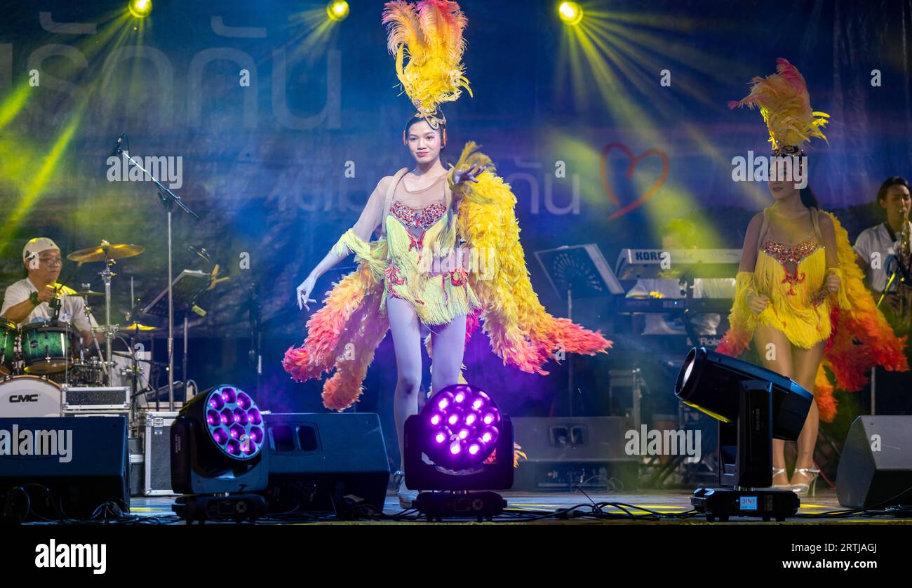 Thai Singers and Dancers on stage in Thailand Stock Photo - Alamy