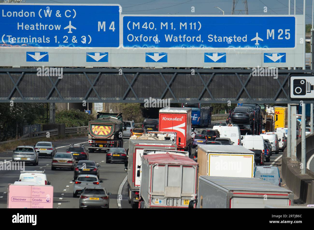 Colnbrook, Slough, Berkshire, UK. 11th September, 2023. Traffic ...