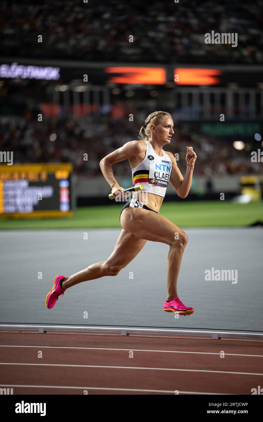 Hanne Claes participating in the 4X400 meters relay at the World ...