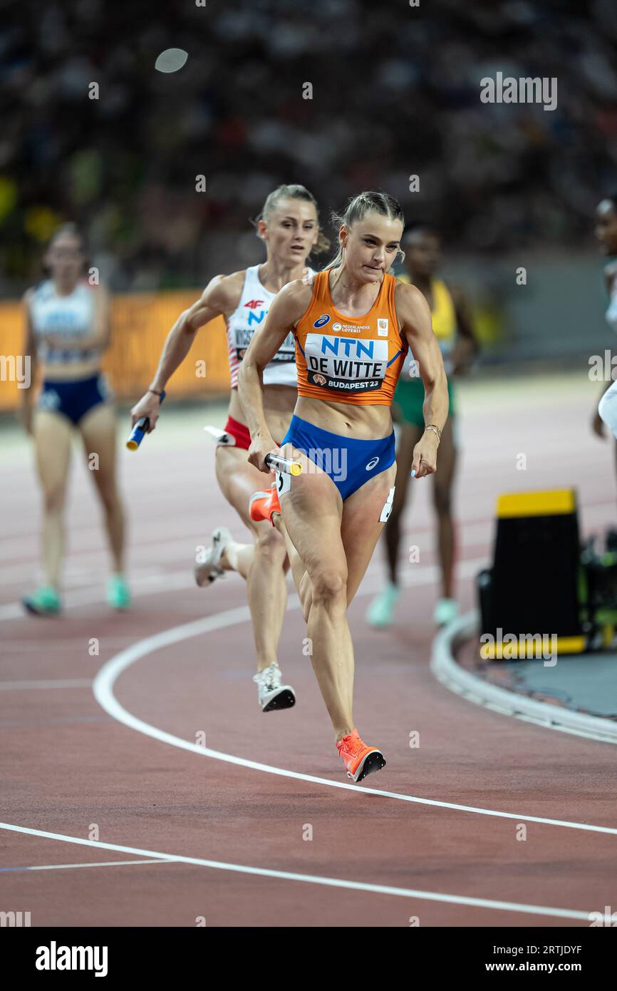 Lisanne de Witte participating in the 4X400 meters relay at the World ...