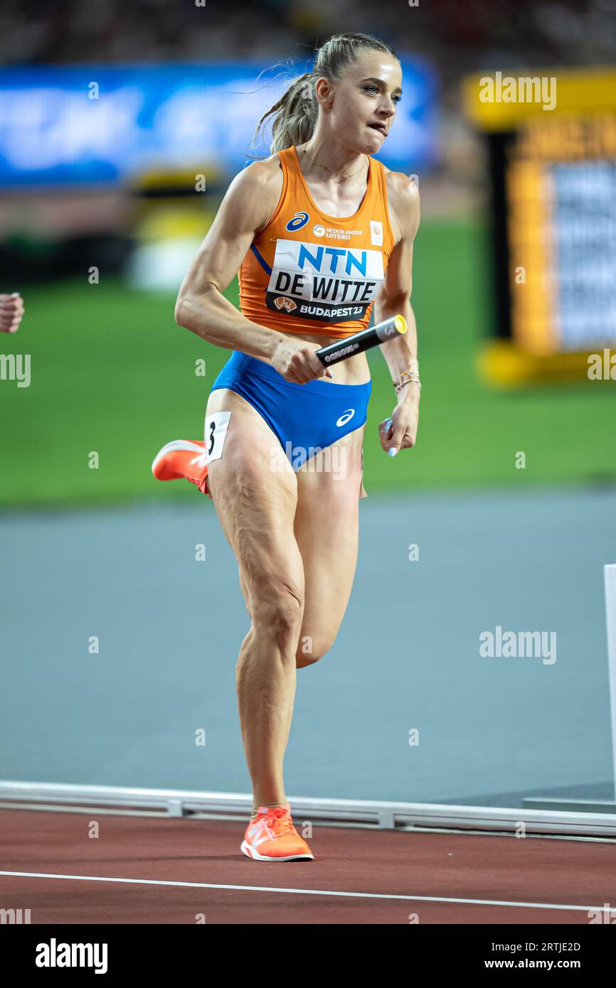 Lisanne de Witte participating in the 4X400 meters relay at the World ...