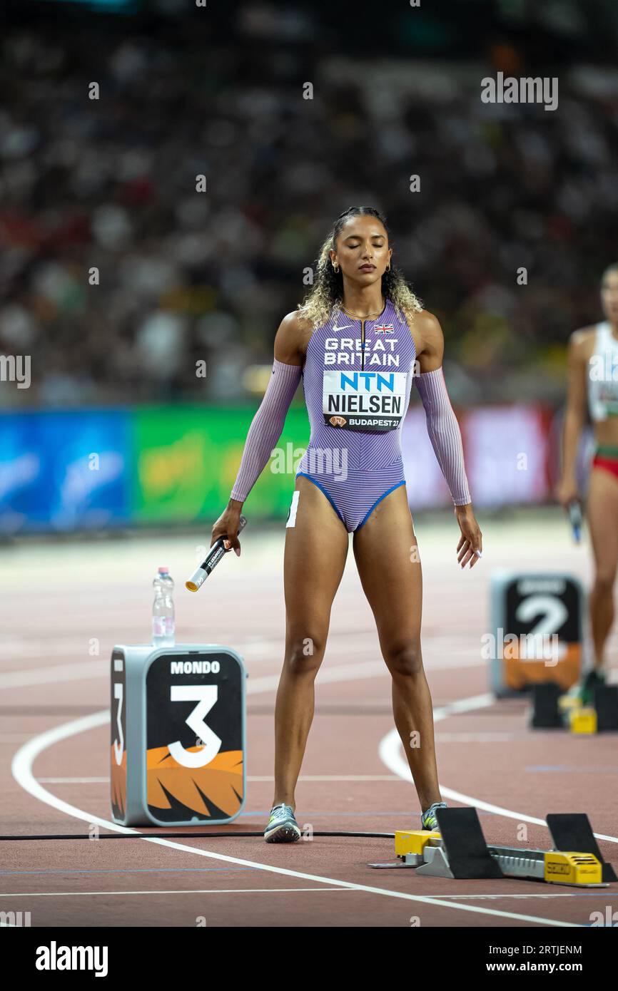 Laviai Nielsen participating in the 4X400 meters relay at the World ...