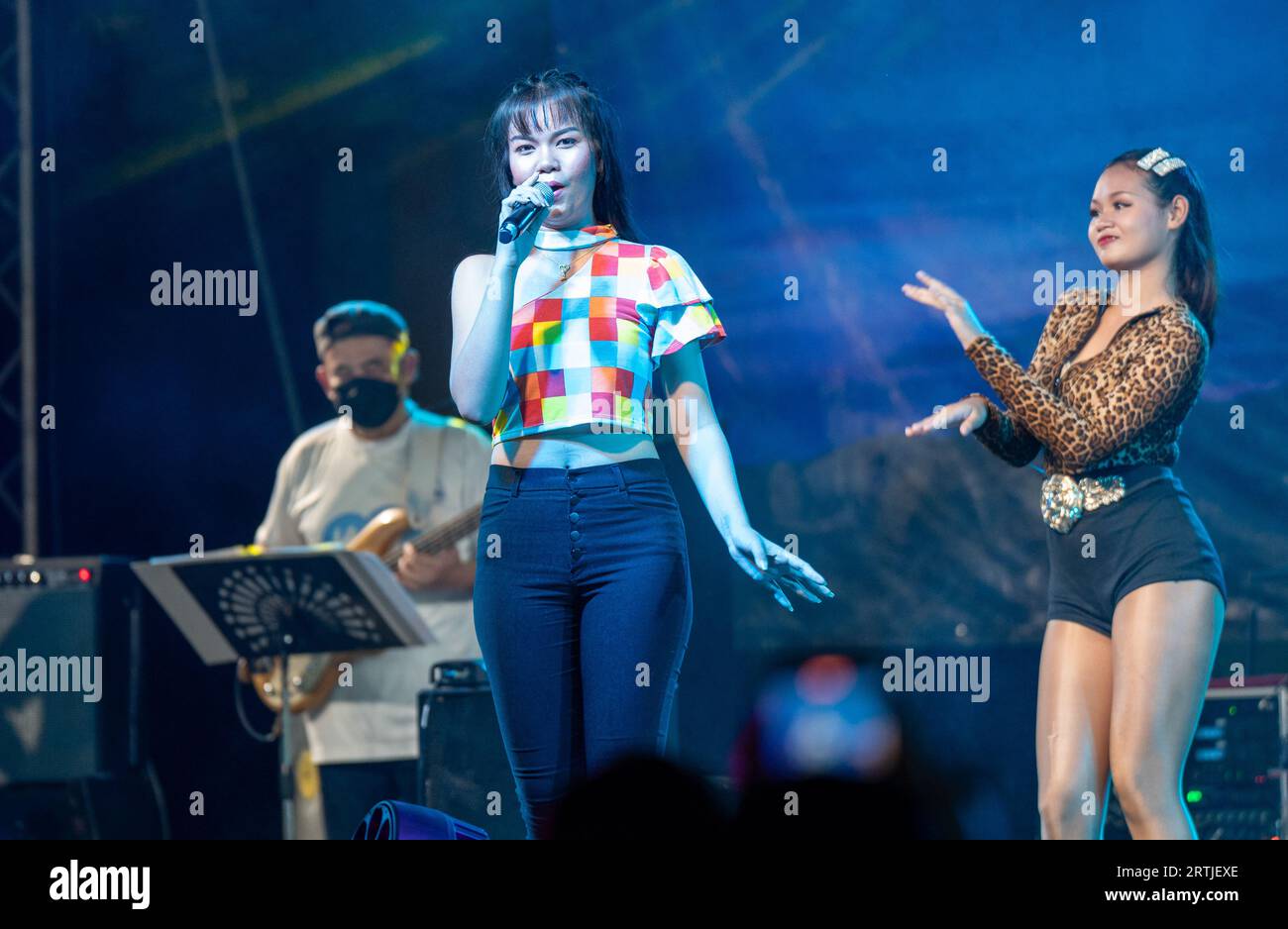 Thai Singers and Dancers on stage in Thailand Stock Photo - Alamy