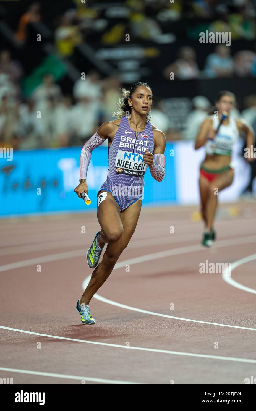 Laviai Nielsen participating in the 4X400 meters relay at the World ...