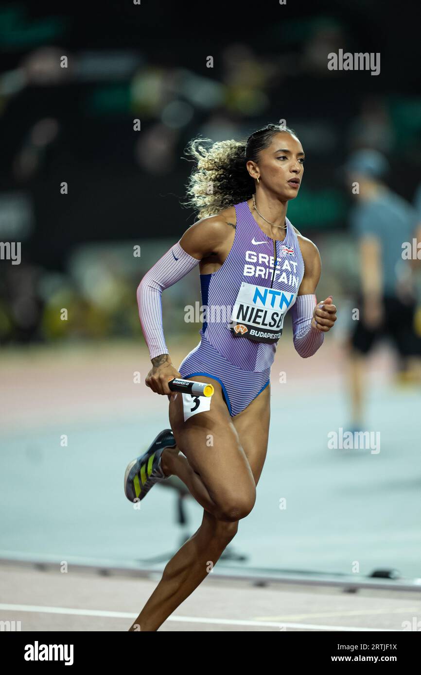 Laviai Nielsen participating in the 4X400 meters relay at the World ...