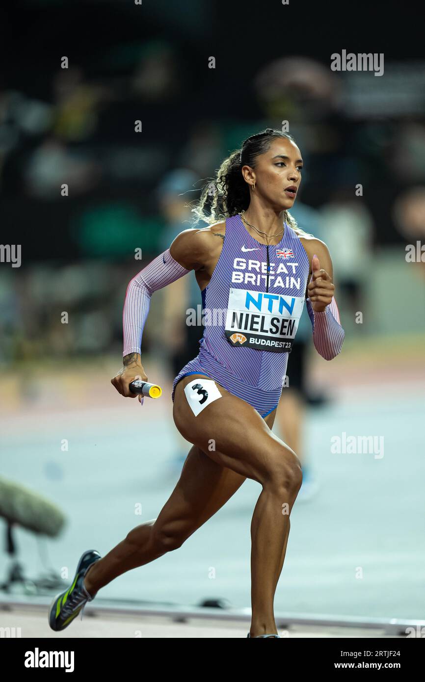Laviai Nielsen participating in the 4X400 meters relay at the World ...
