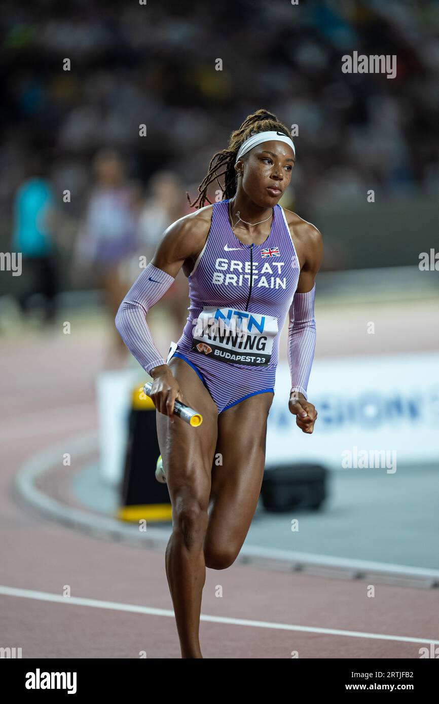 Amber Anning participating in the 4X400 meters relay at the World ...