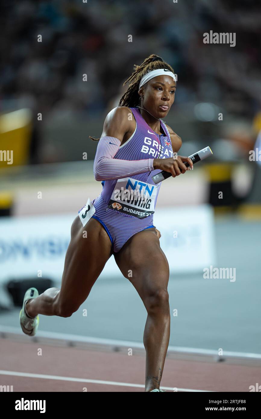 Amber Anning participating in the 4X400 meters relay at the World ...
