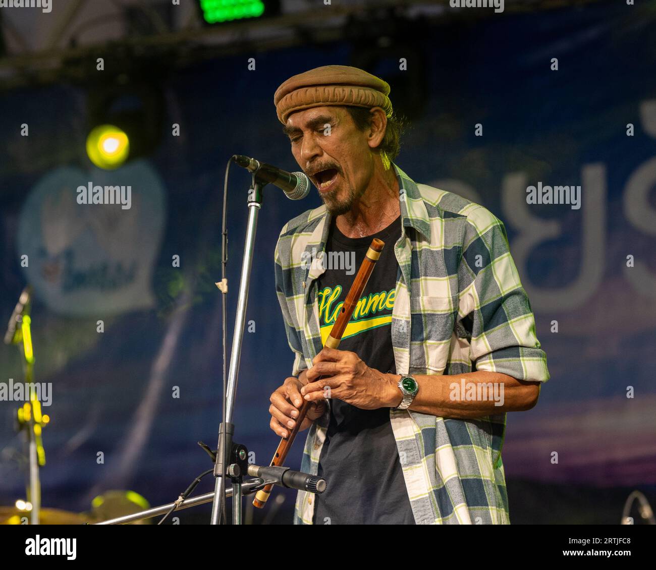 Hammer Muslim Folk Band in Thailand Stock Photo - Alamy