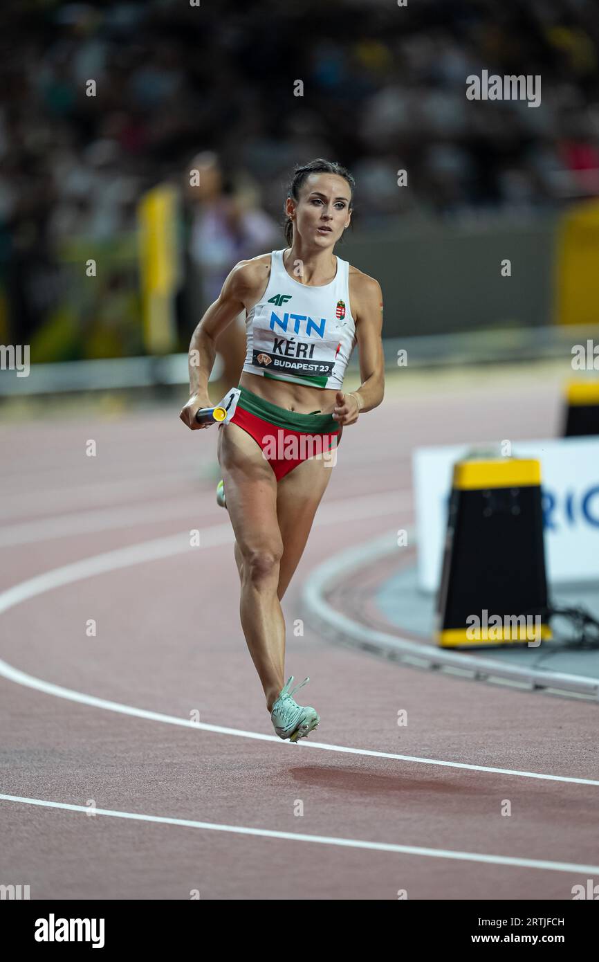 Bianka Kéri participating in the 4X400 meters relay at the World ...