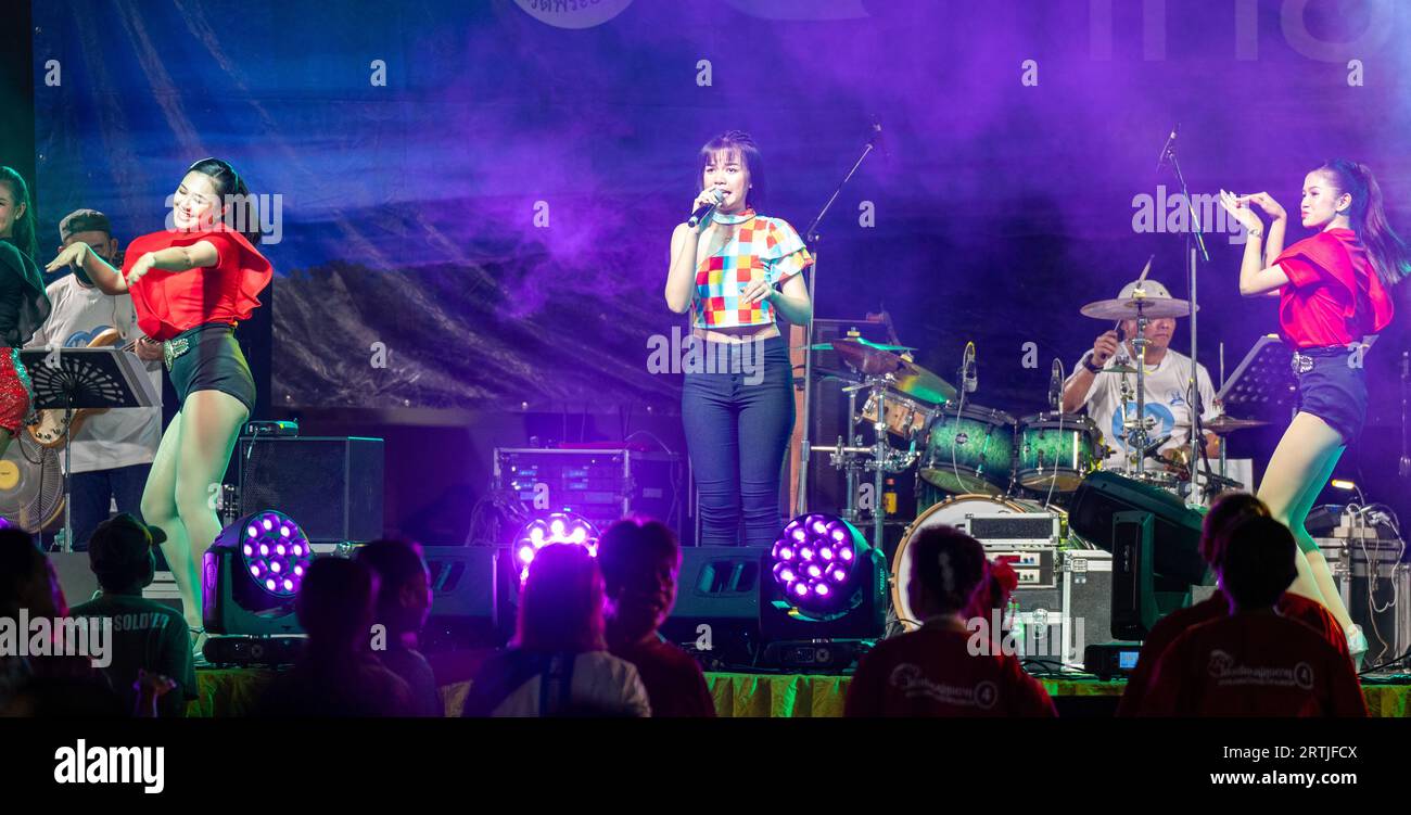 Thai Singers and Dancers on stage in Thailand Stock Photo - Alamy