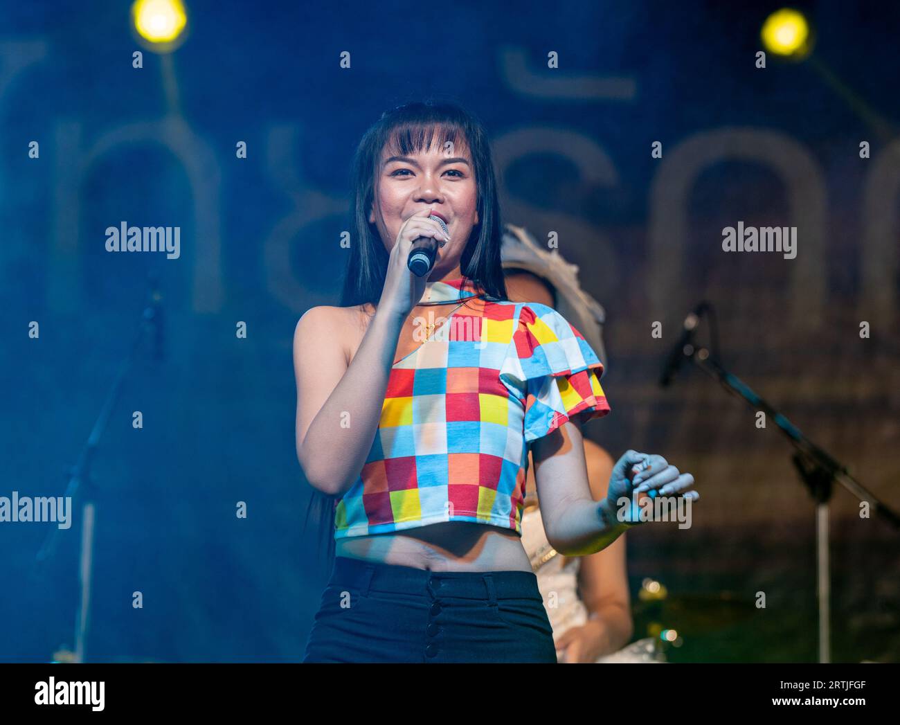 Thai Singers and Dancers on stage in Thailand Stock Photo - Alamy