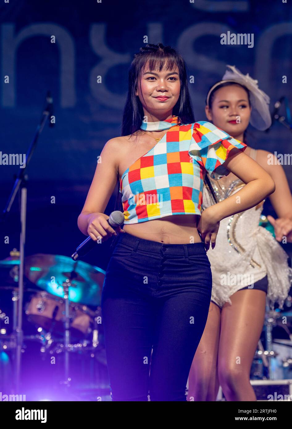 Thai Singers and Dancers on stage in Thailand Stock Photo - Alamy