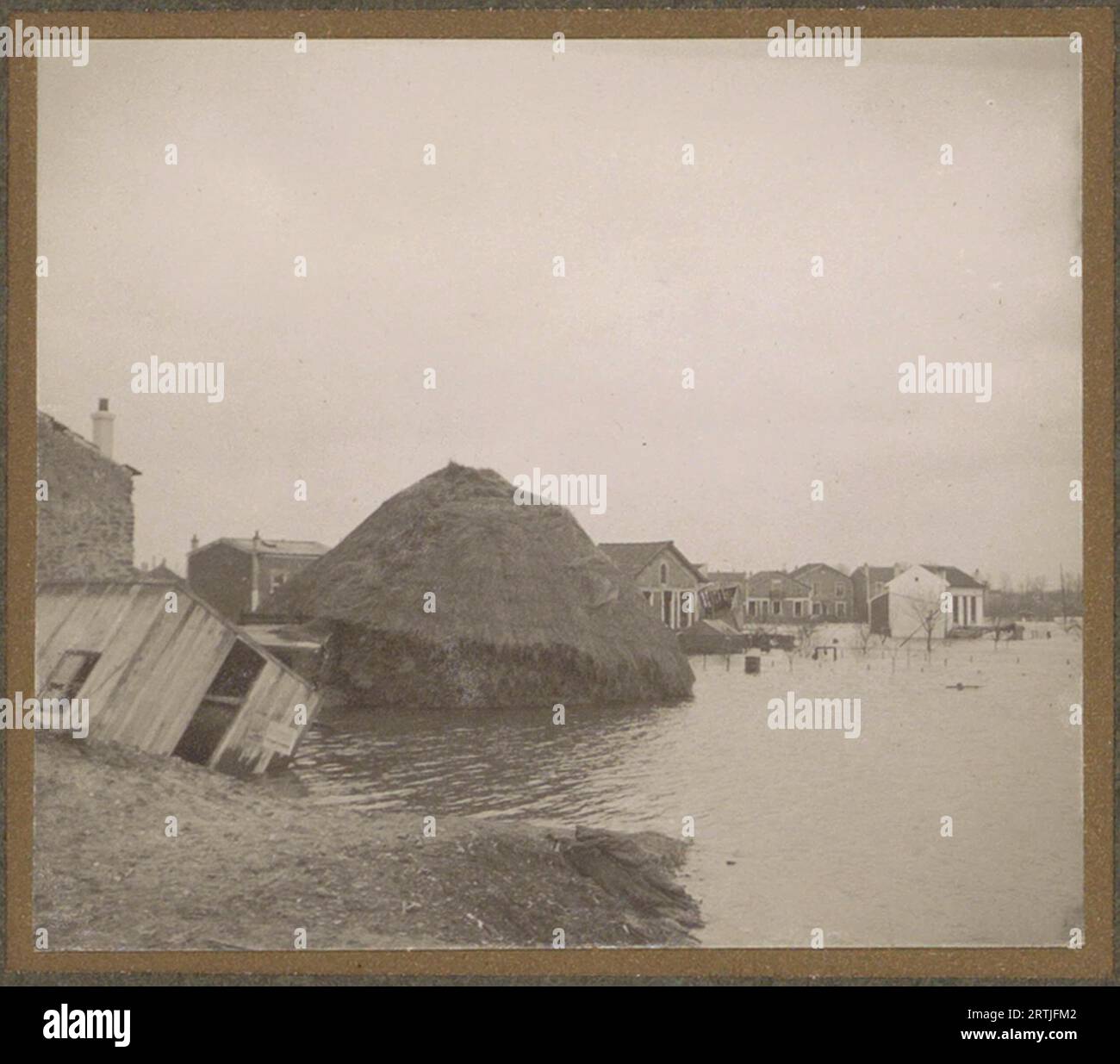 January 1910, Archive Photo of the Great Flood of Paris, Collapsed ...