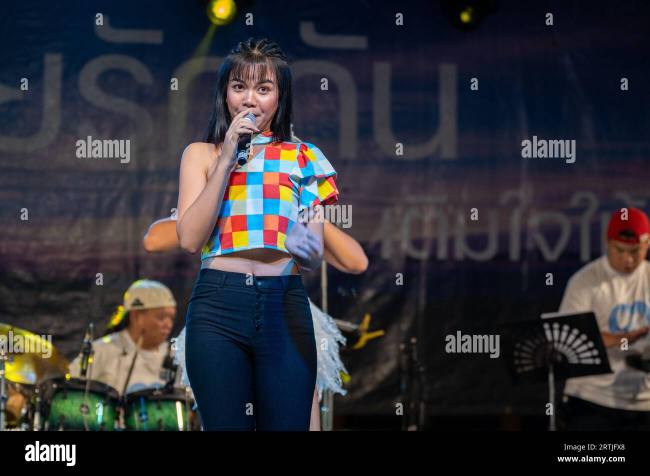 Thai Singers and Dancers on stage in Thailand Stock Photo - Alamy