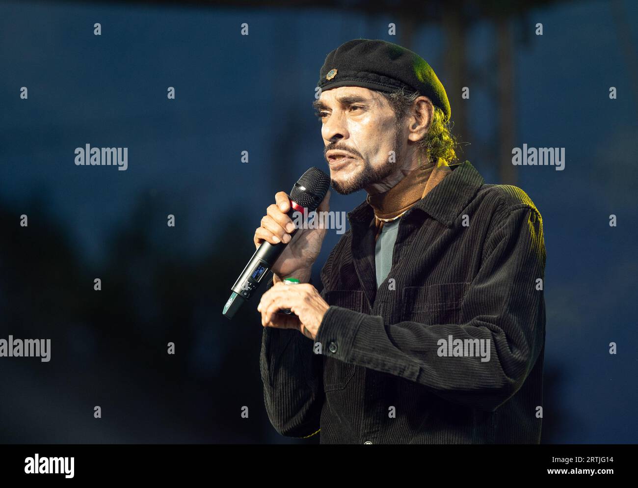 Hammer Muslim Folk Band in Thailand Stock Photo - Alamy