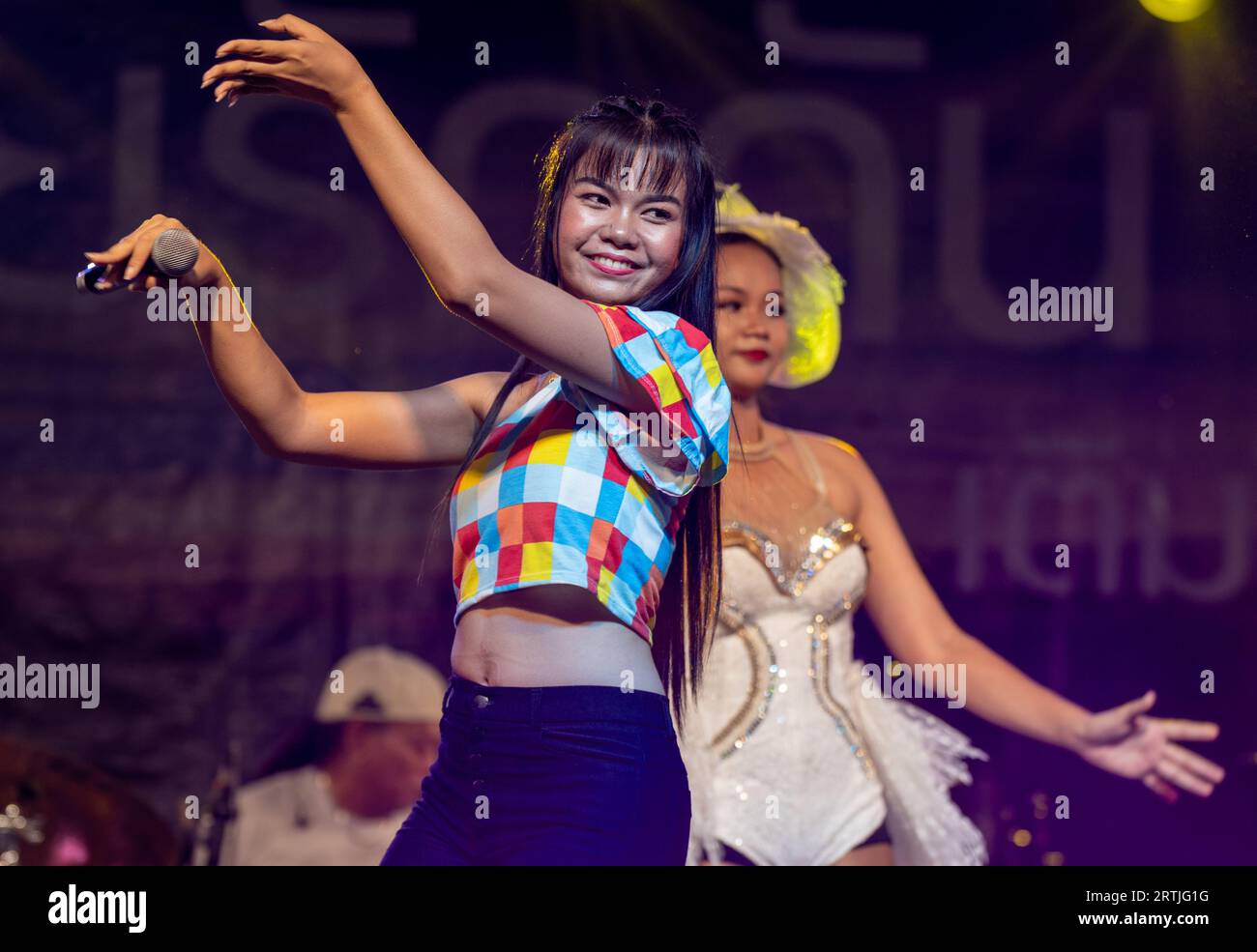 Thai Singers and Dancers on stage in Thailand Stock Photo - Alamy