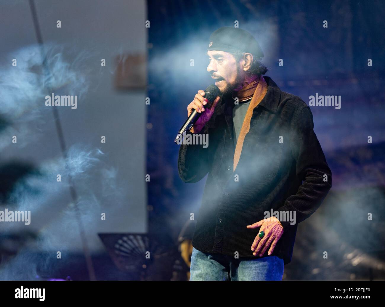 Hammer Muslim Folk Band in Thailand Stock Photo - Alamy