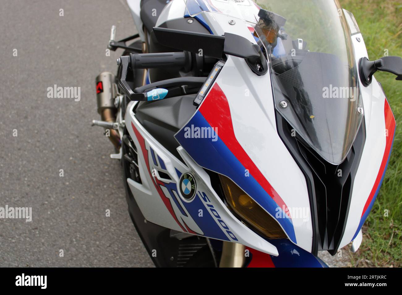 Full titanium hi-res stock photography and images - Alamy