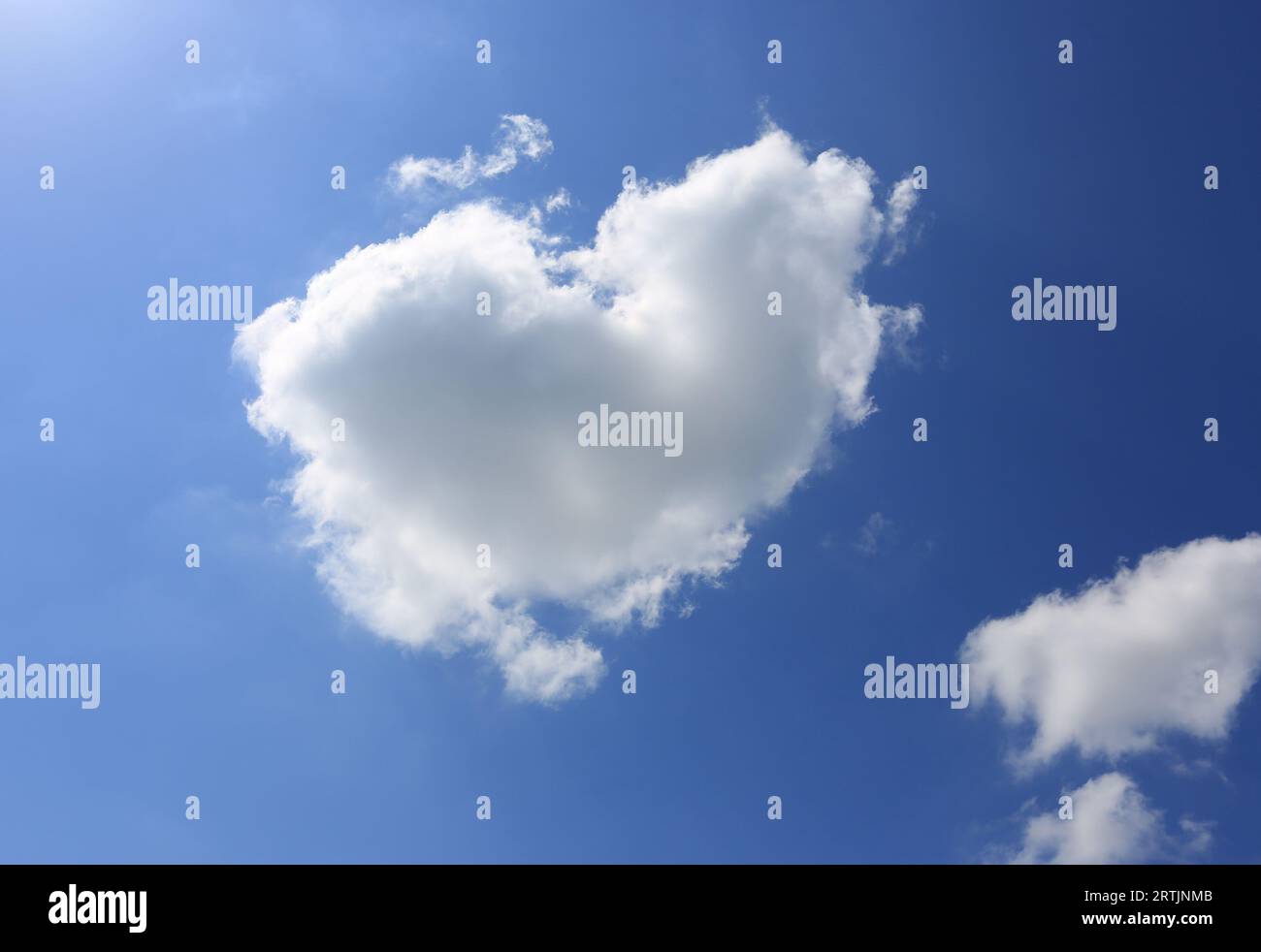 White cloud lover hi-res stock photography and images - Alamy