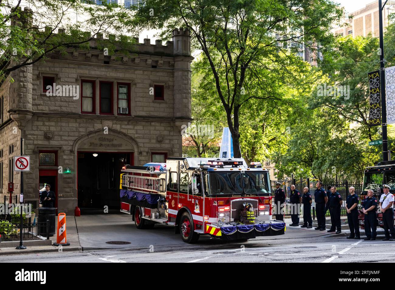 The procession for Chicago Fire Department Lt. Kevin Ward leaves the ...