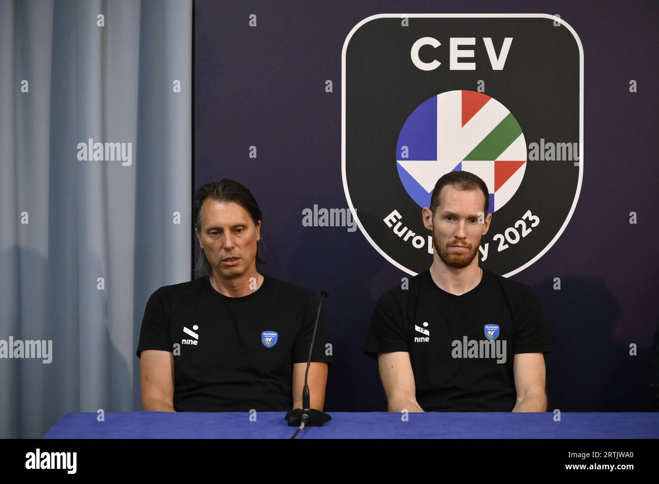 Tine urnaut hi-res stock photography and images - Alamy