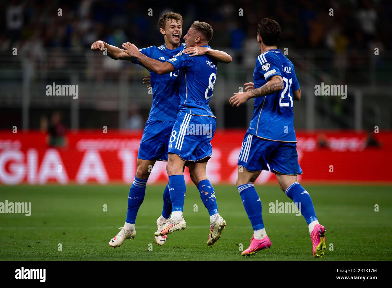 Davide Frattesi of Italy celebrates with teamamtes after scoring the ...