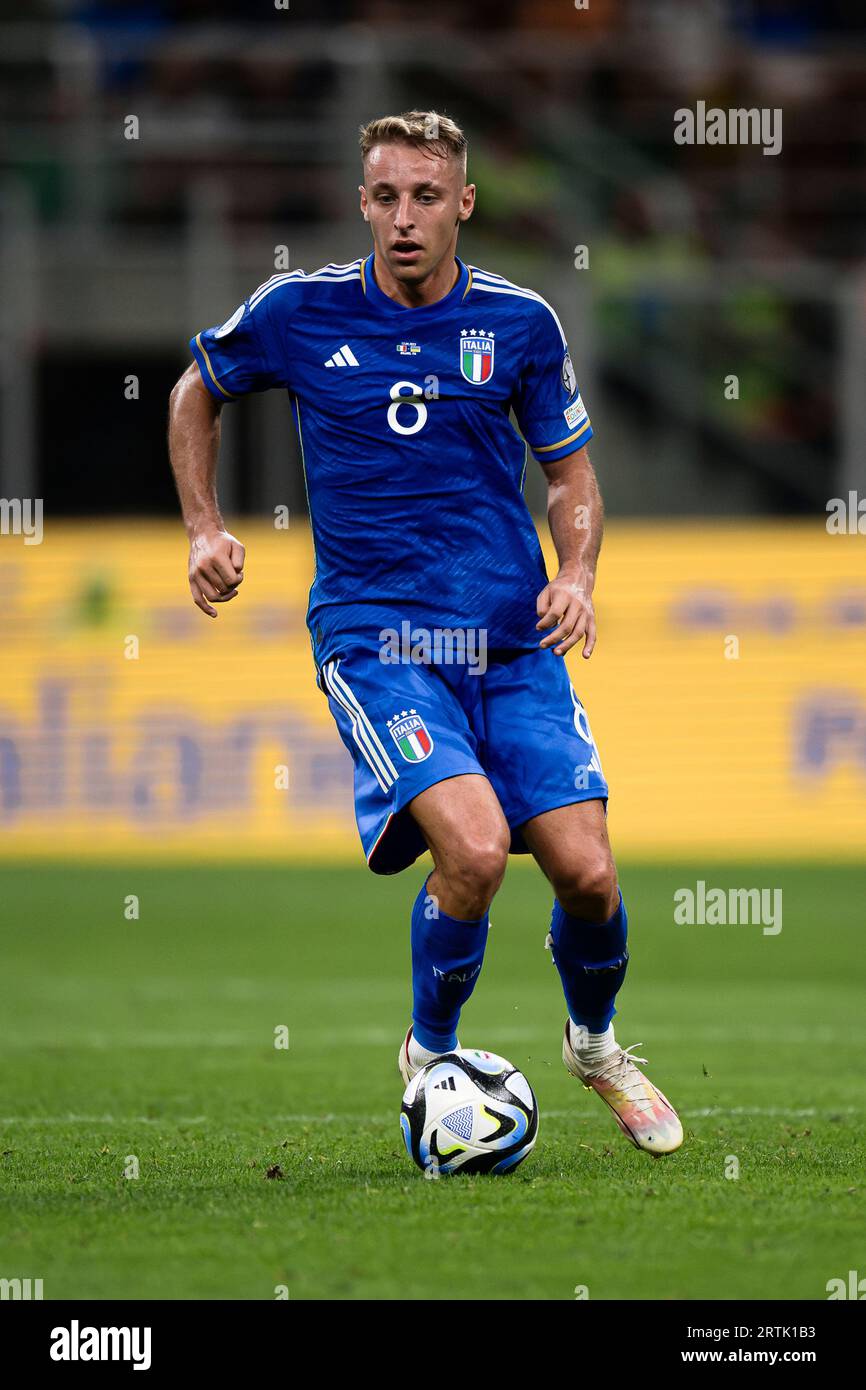 Davide Frattesi of Italy in action during the UEFA EURO 2024 European ...