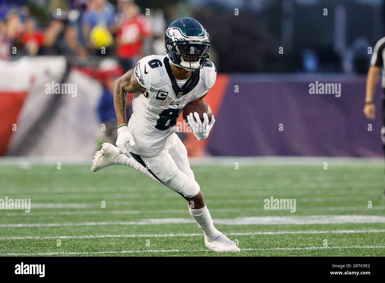 Philadelphia Eagles' DeVonta Smith runs after a catch against the New ...