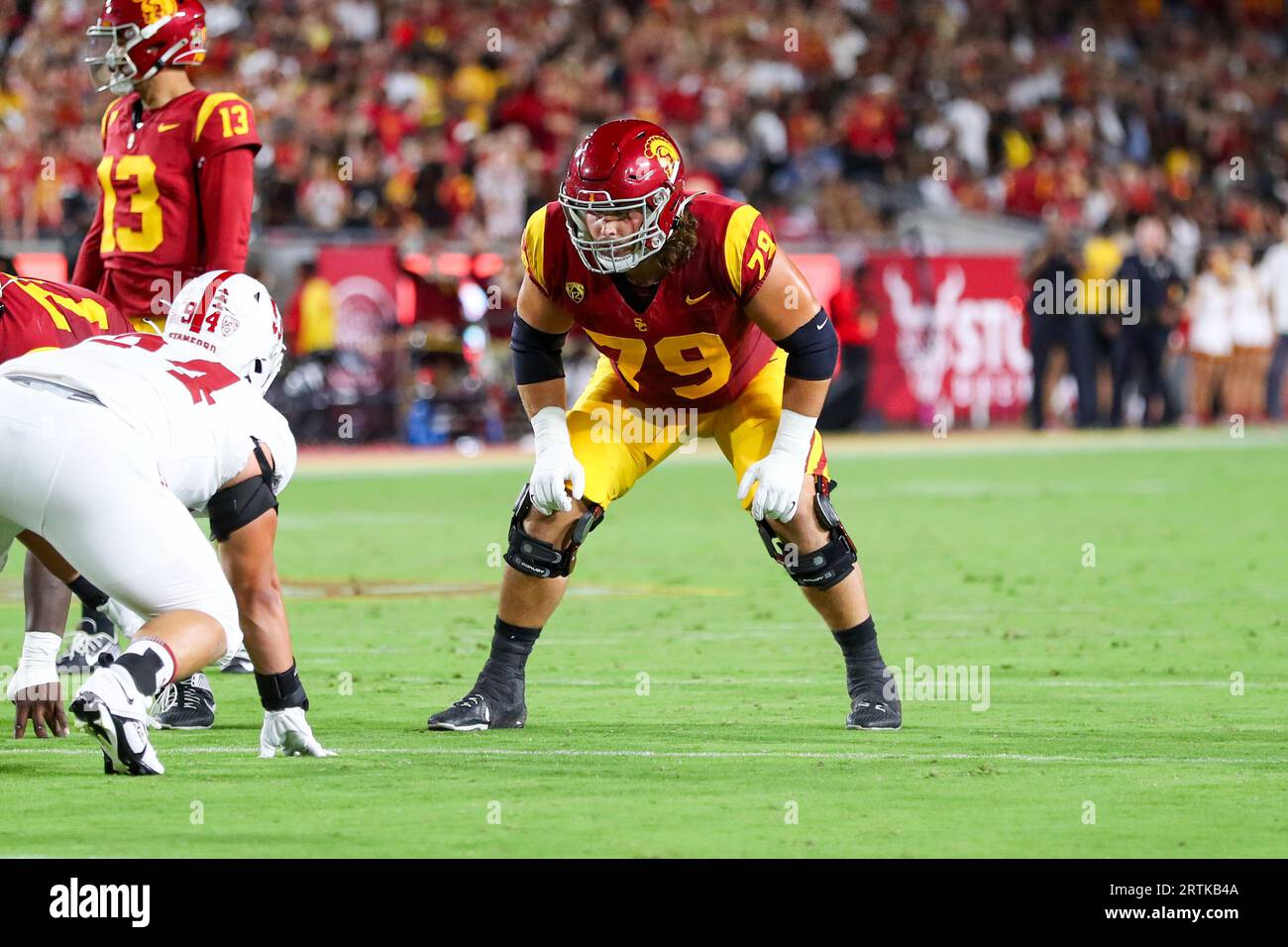 LOS ANGELES, CA - SEPTEMBER 09: USC Trojans offensive lineman Jonah ...