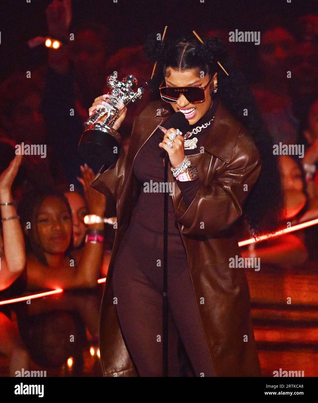 Newark, USA. 12th Sep, 2023. Nicki Minaj accepts the Best Hip Hop award ...