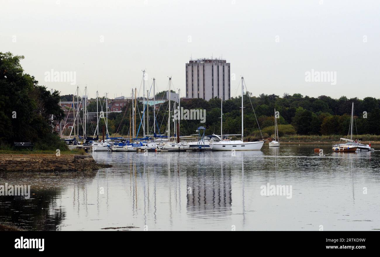 ENGLAND COASTAL PATH, FAREHAM CREEK AND FAREHAM CIVIC OFFICES, FAREHAM ...
