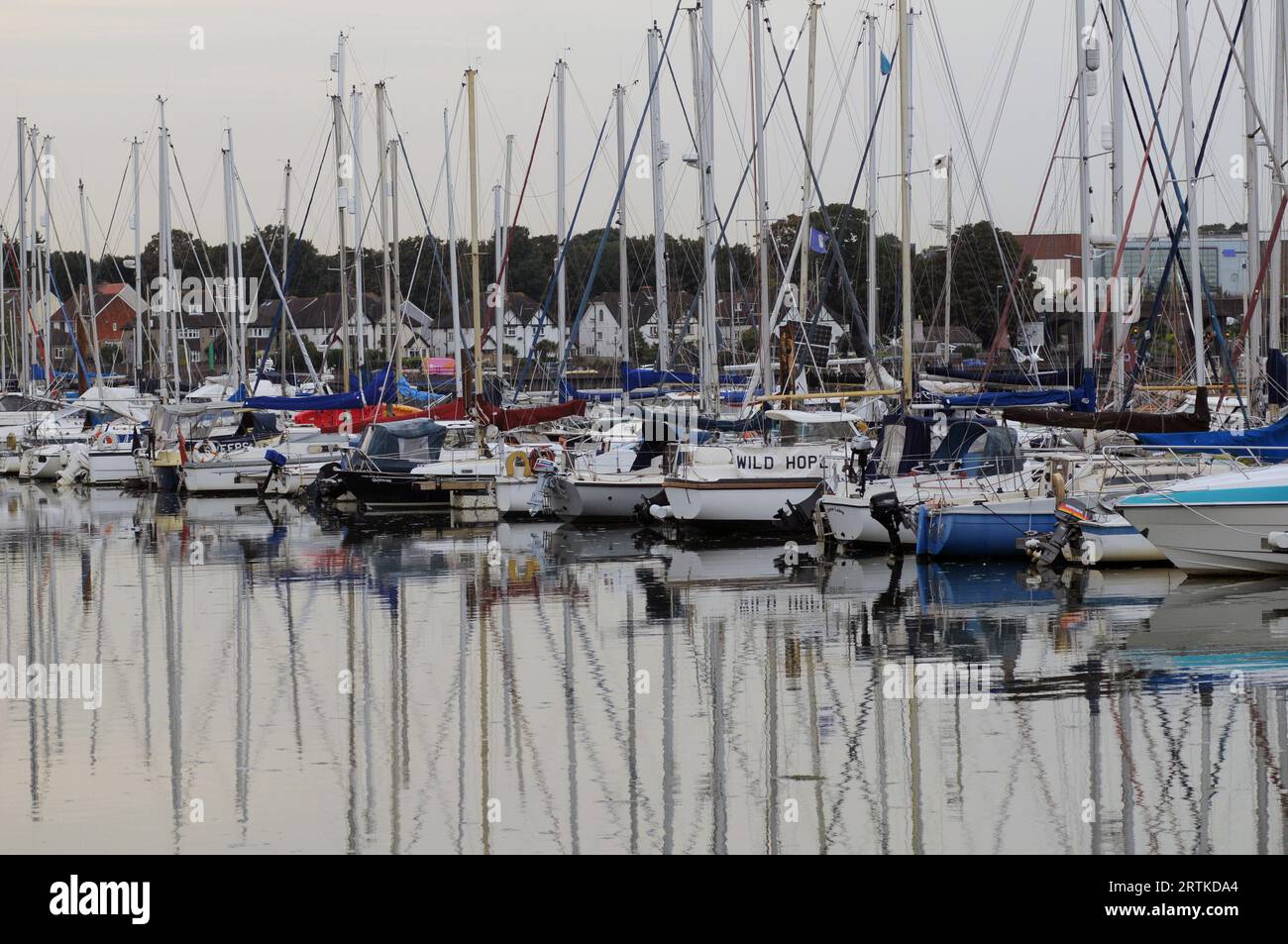 ENGLAND COASTAL PATH, FAREHAM QUAY MARINA, FAREHAM CREEK FAREHAM, HANTS ...