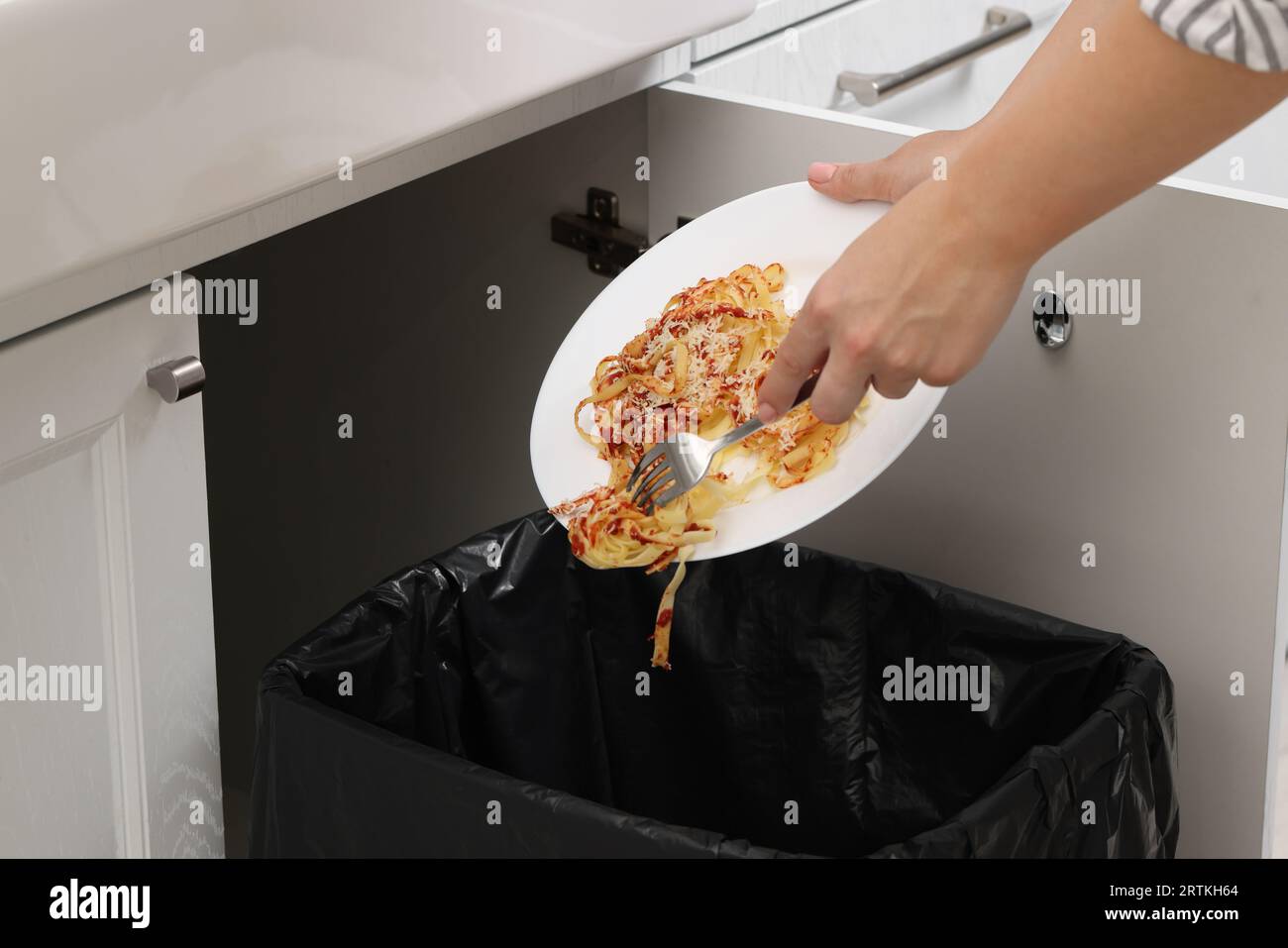 Food waste bin plate hi-res stock photography and images - Alamy