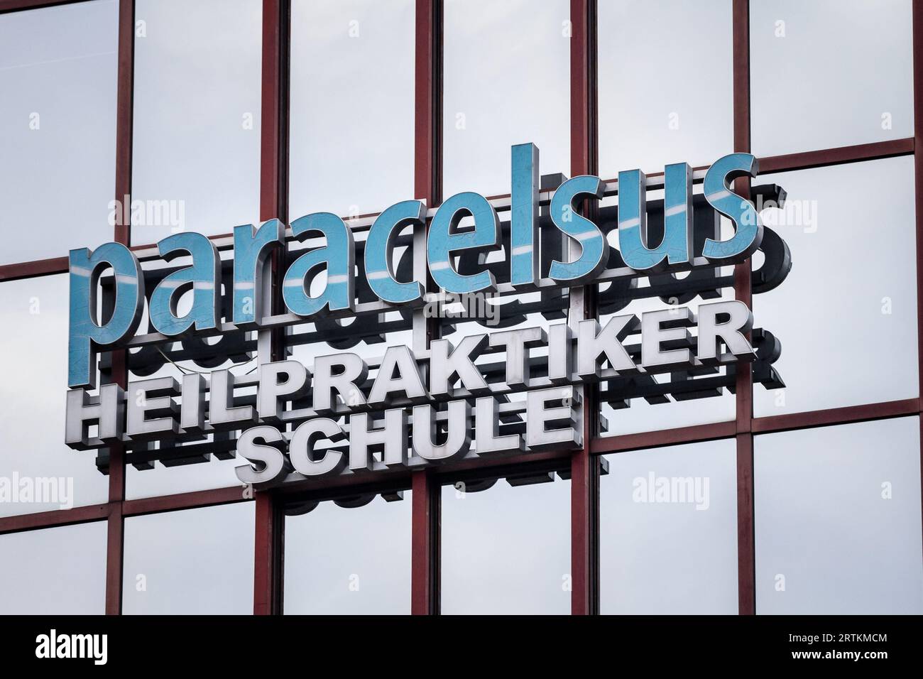 Paracelsus Logo