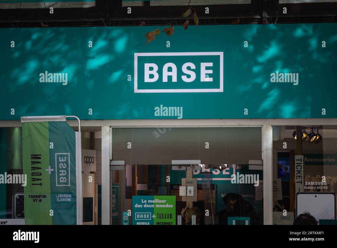 Picture of a sign with the logo of Base telecom on their office for ...