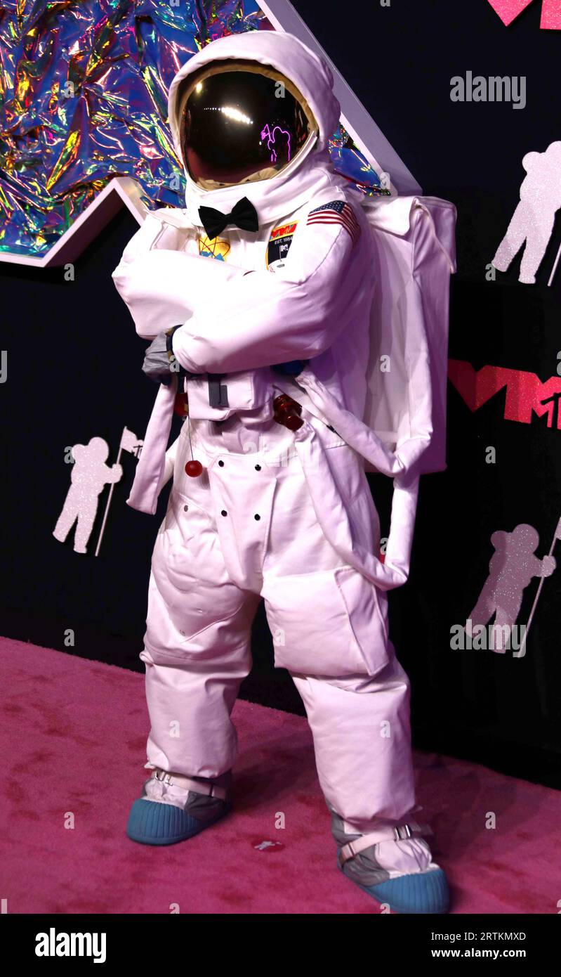 Mtv moon man hi-res stock photography and images - Alamy