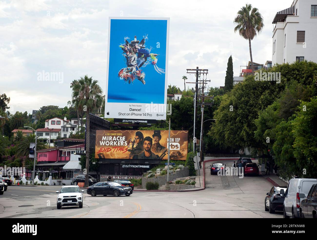 Billboard advertising apple hi-res stock photography and images - Alamy