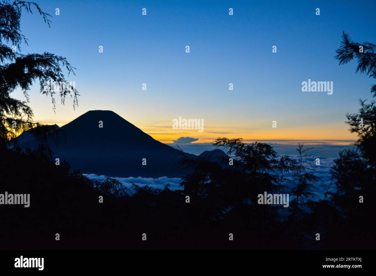 The view of Mount Prau before sunrise is very beautiful Stock Photo - Alamy