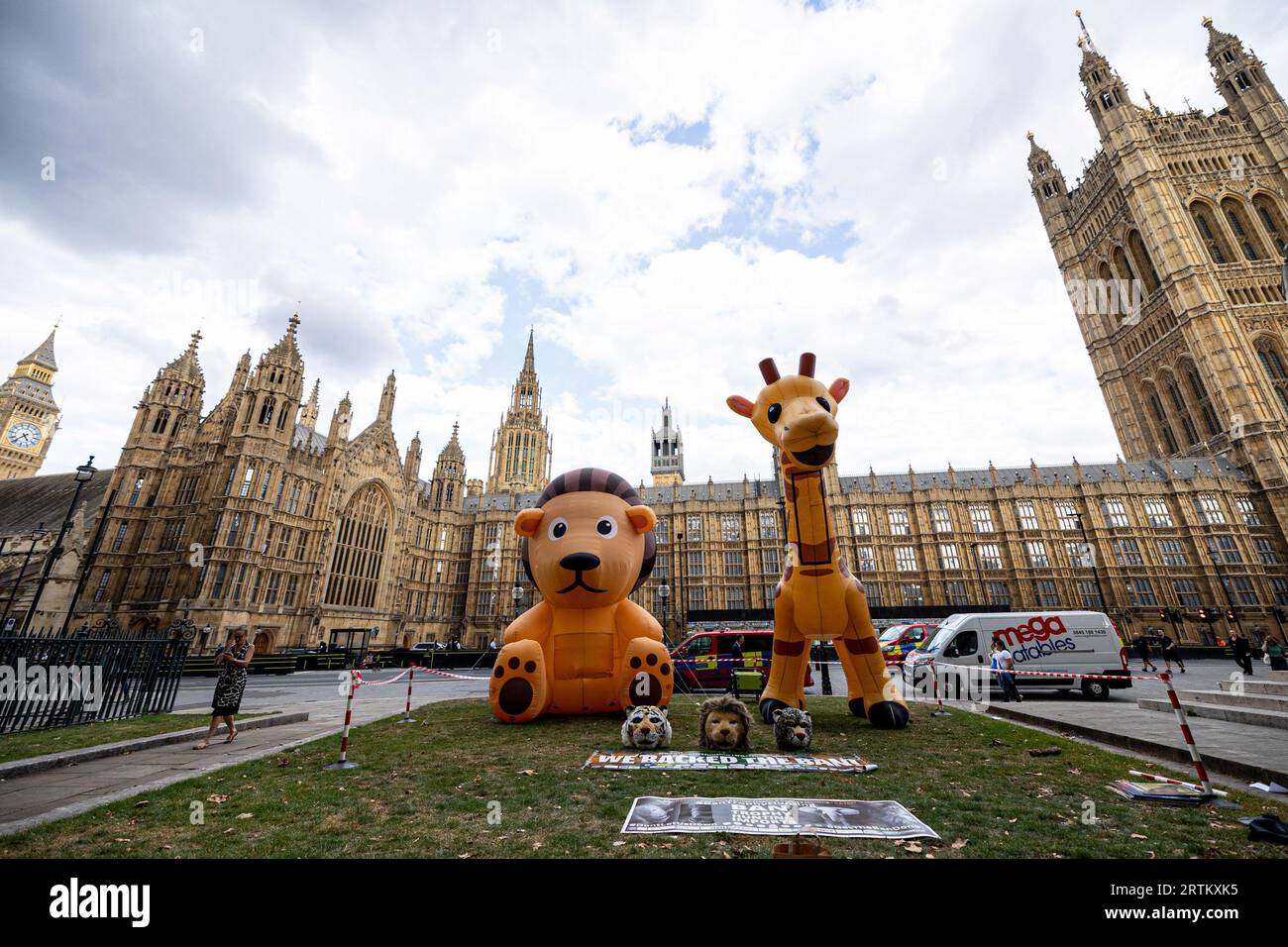 Anti hunting trophy hi-res stock photography and images - Alamy