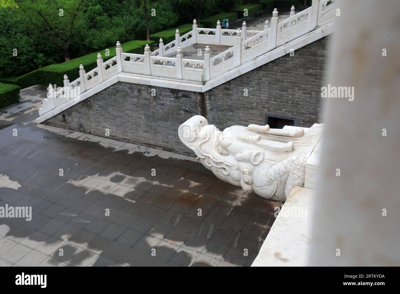 Longtou hi-res stock photography and images - Alamy