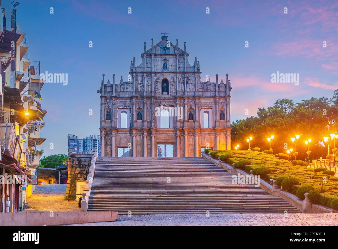 Ruins Of Saint Paul's Cathedral in downtown Macau at sunrise Stock ...