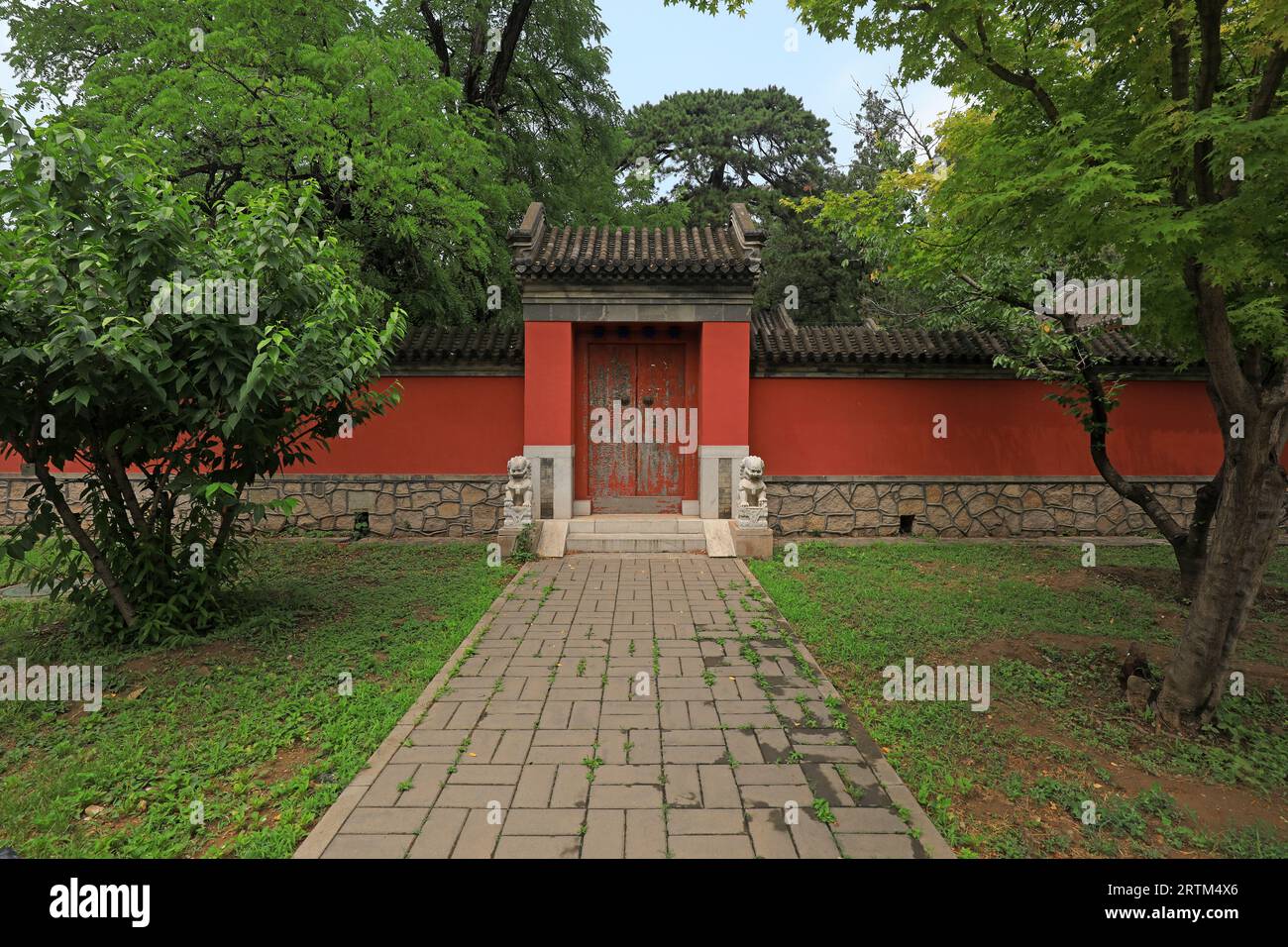 Walls of traditional Chinese ancient buildings, Beijing Stock Photo - Alamy
