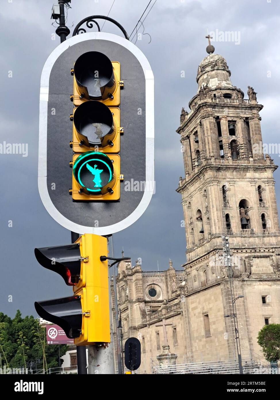 Traffic light of Mexico City CDMX with lights in the shape of national ...