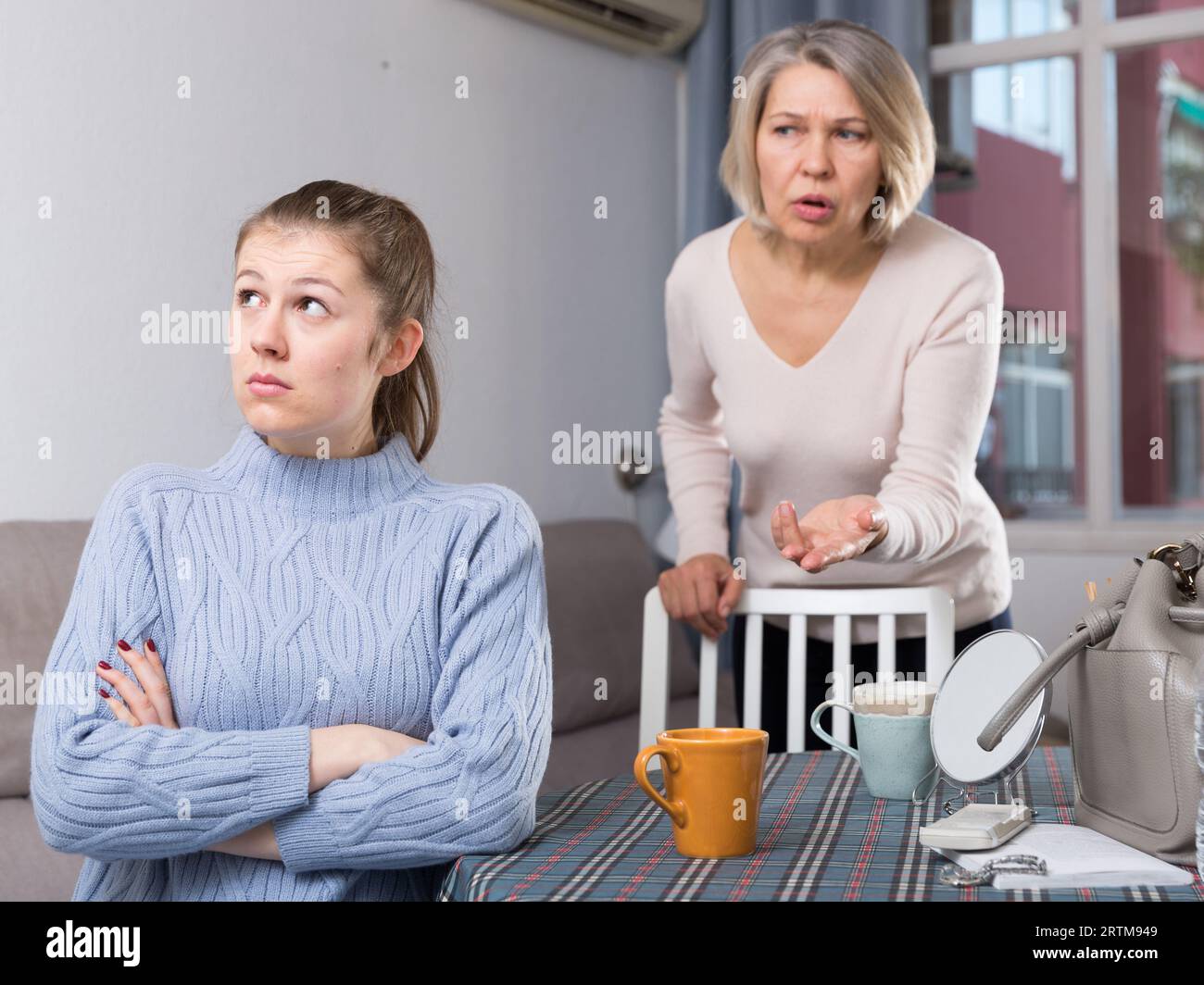 Mother ashamed daughter hi-res stock photography and images - Alamy