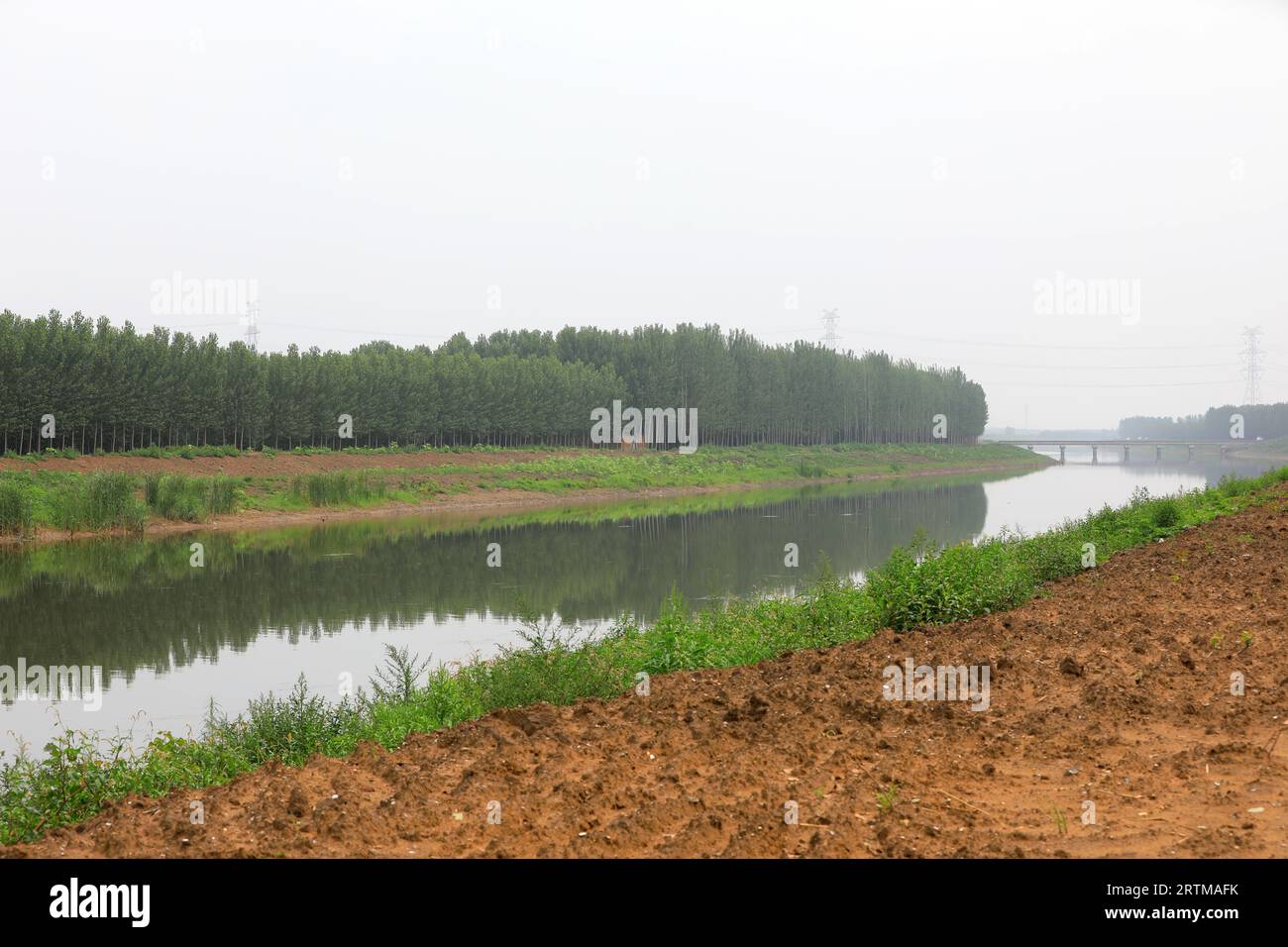 Canal natural hi-res stock photography and images - Alamy