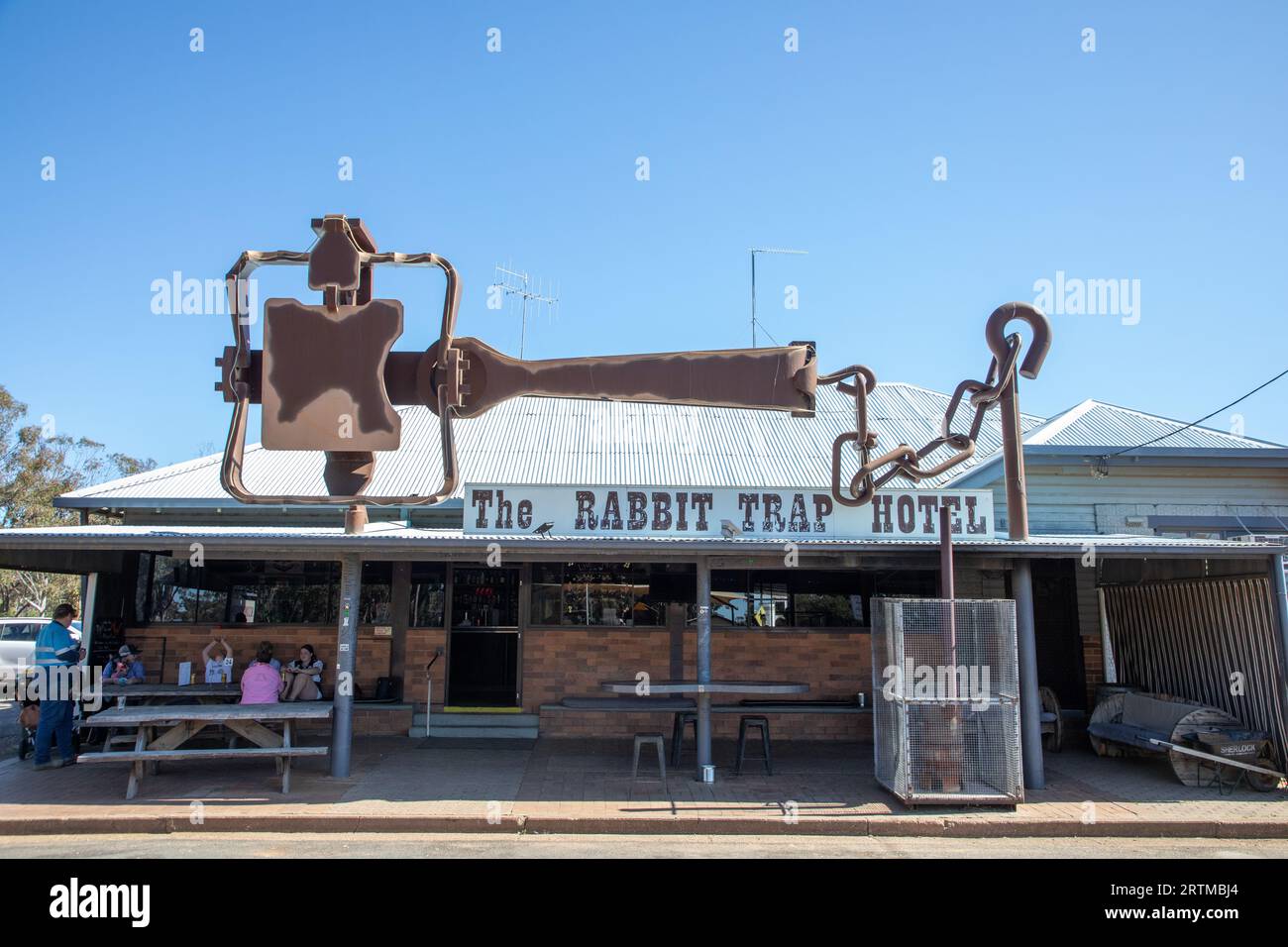 Rabbit trap hotel hi-res stock photography and images - Alamy