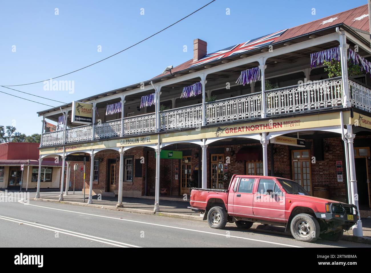 Caledonian Hotel, 40 George Street, Singleton NSW 2330 Stock Photo - Alamy