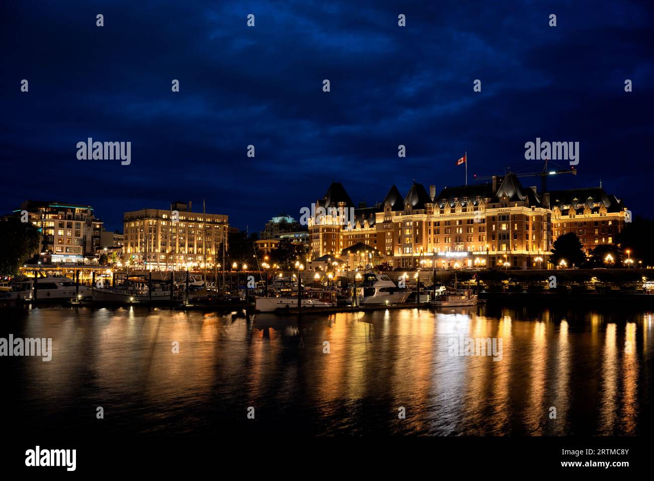 Empress silhouette hi-res stock photography and images - Alamy